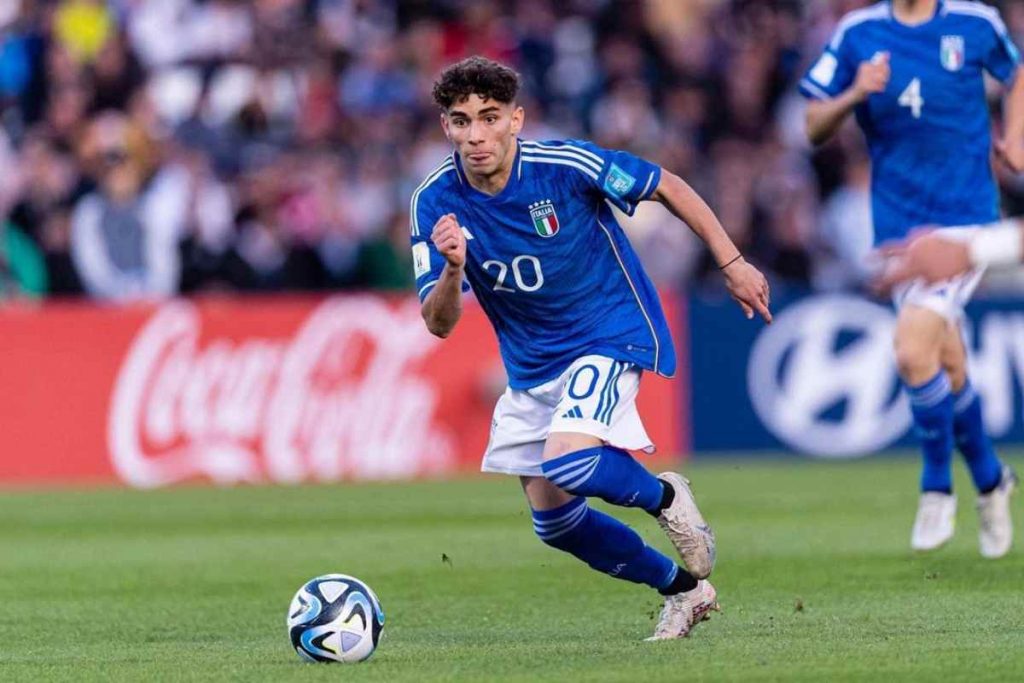 Simone Pafundi, chi è il nuovo gioiello del calcio italiano che sta ...